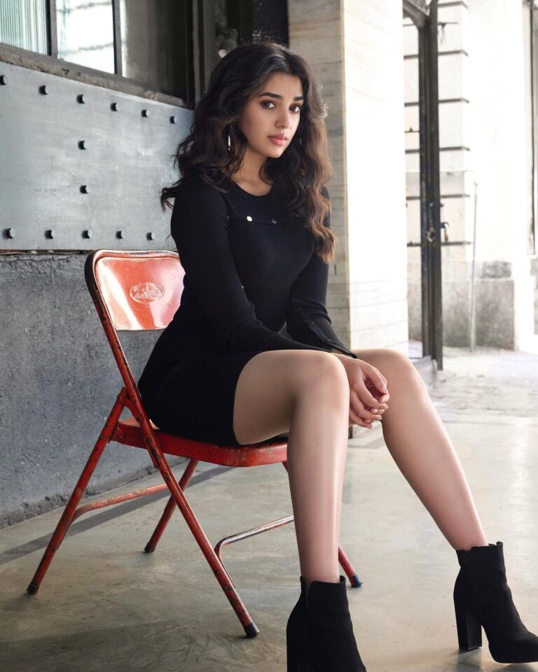 22 Krithi Shetty Hot Pics | 18+ | Sexy Krithi Shetty - JFMF